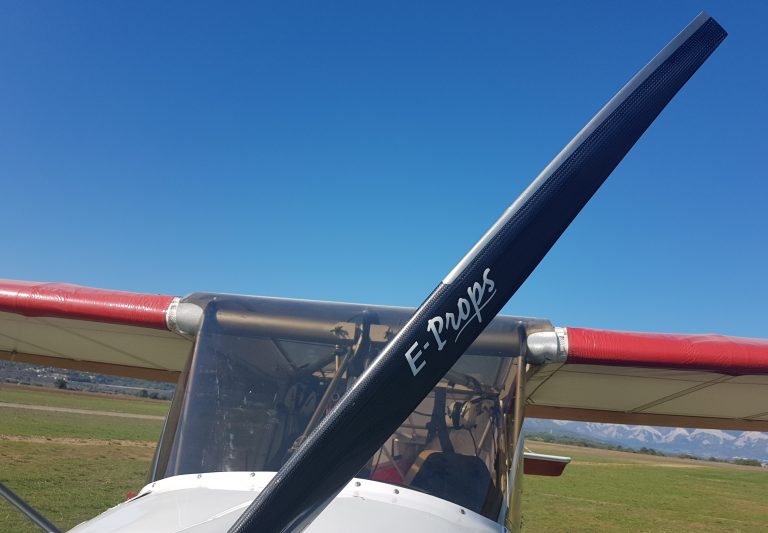 Carbon E-PROPS with TITANIUM leading edge - E-PROPS Carbon-Titanium ...