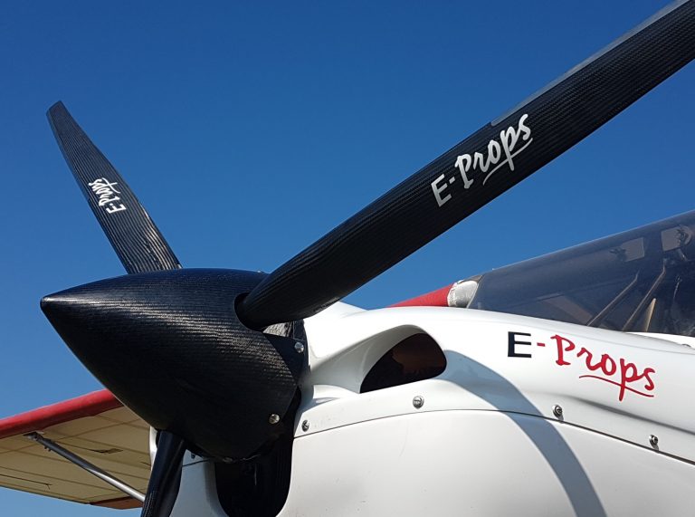 New 5-blade propeller for Rotax 4-stroke - E-PROPS Carbon-Titanium ...