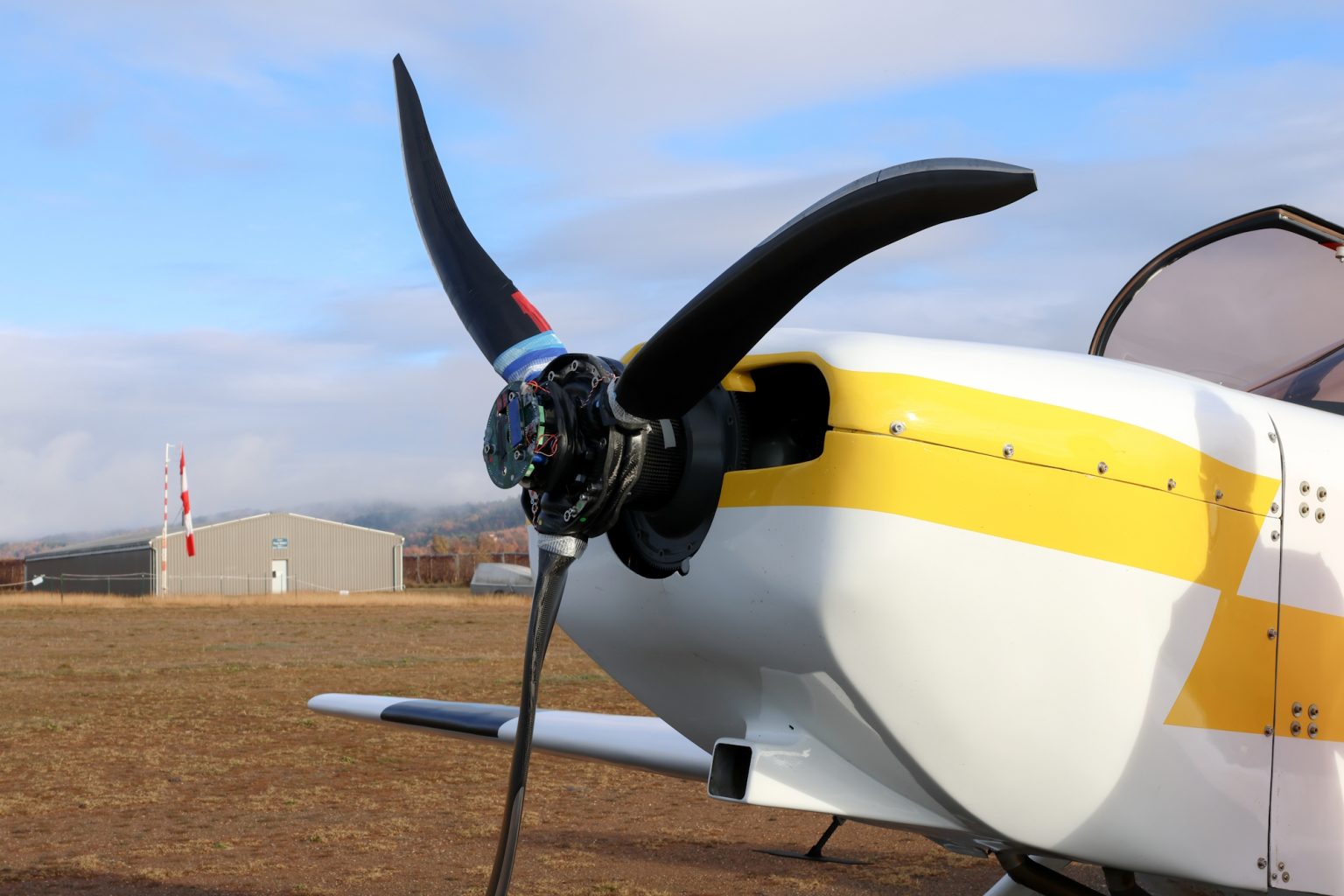 Testing of the ASCALON range continues: here is the 3-blade model. - E ...
